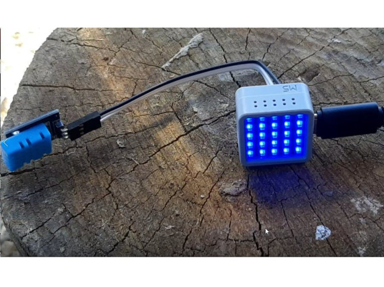 Display Temperature Alert Using Atom Matrix Esp32 And Dht11